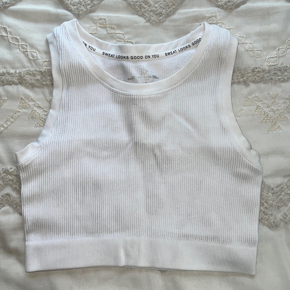 aerie | Tops | Aerie Offline White Workout Top | Poshmark